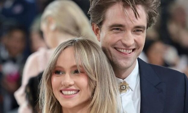 ROBERT PATTINSON HABLA SOBRE SU HIJA Y MUESTRA SU FACETA COMO PADRE ... ROBERT PATTINSON HABLA SOBRE SU HIJA Y MUESTRA SU FACETA COMO PADRE ...